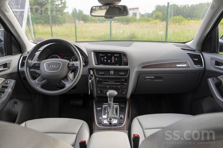 Blue Audi Q5 2014 in Riga, with an engine capacity of 3.00 L and mileage of 357 thousand km for 13490 €, photo 11 on AUTOMOTO.COM.LV