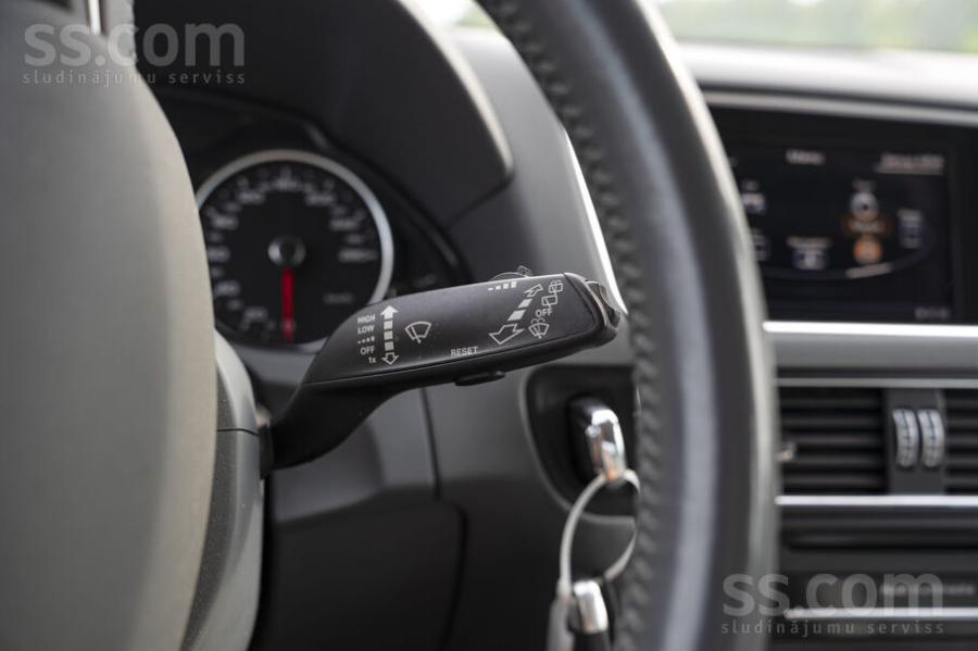 Blue Audi Q5 2014 in Riga, with an engine capacity of 3.00 L and mileage of 357 thousand km for 13490 €, photo 18 on AUTOMOTO.COM.LV