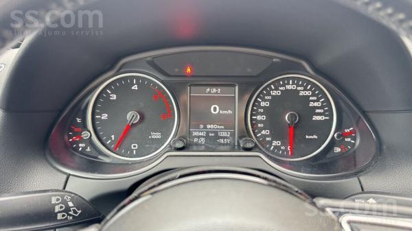 Blue Audi Q5 2014 in Riga, with an engine capacity of 3.00 L and mileage of 346 thousand km for 14300 €, photo 7 on AUTOMOTO.COM.LV