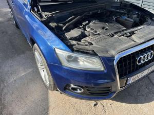Zils Audi Q5 2014 Kauņa, ar dzinēja tilpumu 1.98 L un nobraukumu 193 tūkst. km par 5900 €, foto 11 vietnē AUTOMOTO.COM.LV