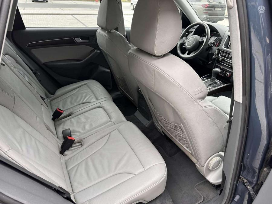 Zils Audi Q5 2015 Šauļi, ar dzinēja tilpumu 1.97 L un nobraukumu 215 tūkst. km par 13500 €, foto 23 vietnē AUTOMOTO.COM.LV