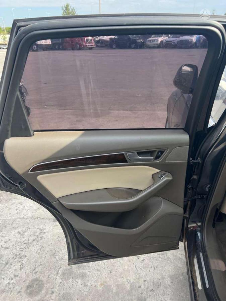Blue Audi Q5 2015 in Vilnius, with an engine capacity of 1.98 L and mileage of 249 thousand km for 6700 €, photo 24 on AUTOMOTO.COM.LV