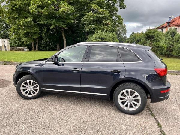 Blue Audi Q5 2015 in Alytus, with an engine capacity of 1.98 L and mileage of 227 thousand km for 10400 €, photo 7 on AUTOMOTO.COM.LV