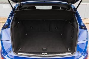 Blue Audi Q5 2015 in Ventspils, with an engine capacity of 3.00 L and mileage of 223 thousand km for 17700 €, photo 15 on AUTOMOTO.COM.LV