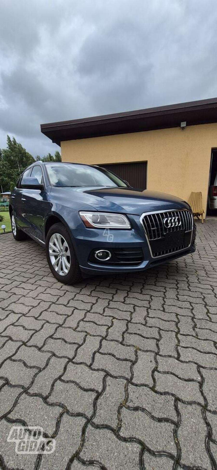 Blue Audi Q5 2015 in Kretinga, with an engine capacity of 2.00 L and mileage of 245 thousand km for 6650 €, photo 1 on AUTOMOTO.COM.LV
