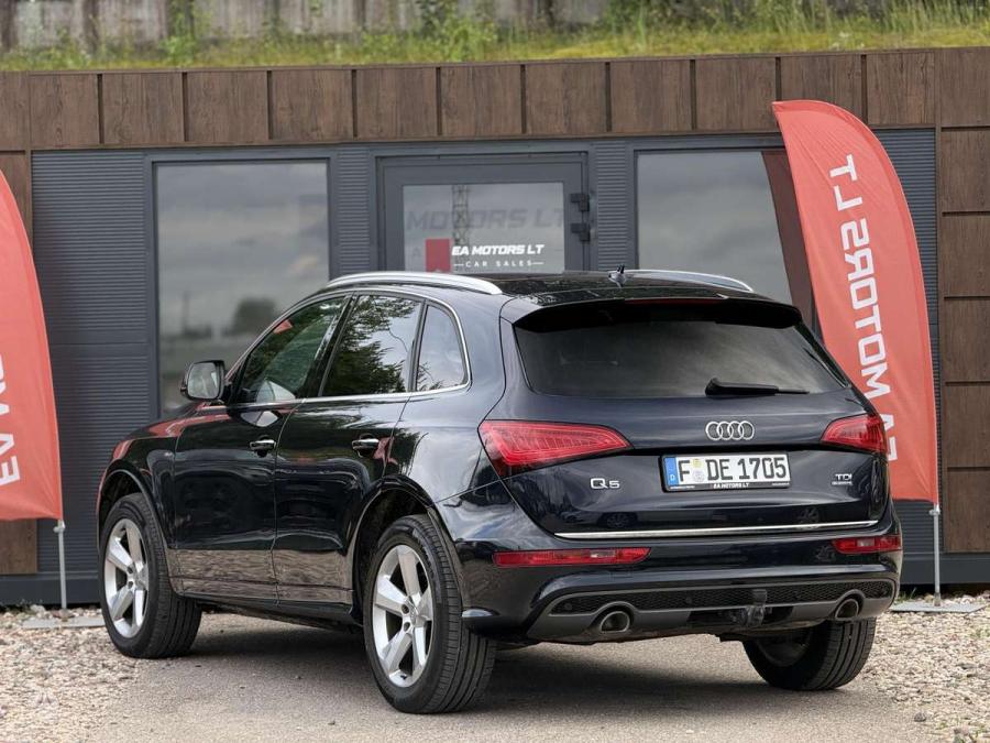 Zils Audi Q5 2015 Viļņa, ar dzinēja tilpumu 2.97 L un nobraukumu 252 tūkst. km par 13000 €, foto 8 vietnē AUTOMOTO.COM.LV
