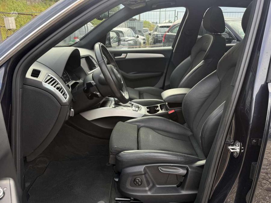 Zils Audi Q5 2015 Viļņa, ar dzinēja tilpumu 2.97 L un nobraukumu 252 tūkst. km par 13000 €, foto 14 vietnē AUTOMOTO.COM.LV