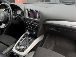 Zils Audi Q5 2015 Viļņa, ar dzinēja tilpumu 2.97 L un nobraukumu 252 tūkst. km par 13000 €, foto 20 vietnē AUTOMOTO.COM.LV