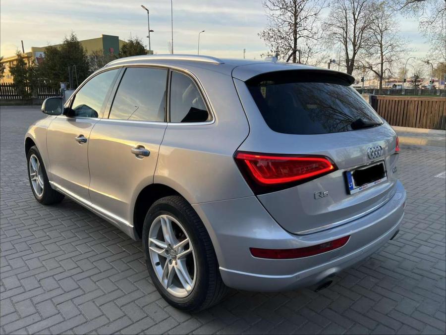 Blue Audi Q5 2015 in Taurage, with an engine capacity of 1.98 L and mileage of 118 thousand km for 13000 €, photo 3 on AUTOMOTO.COM.LV