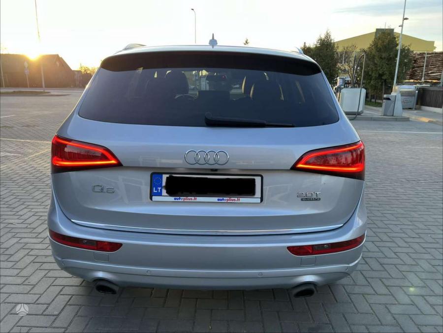 Blue Audi Q5 2015 in Taurage, with an engine capacity of 1.98 L and mileage of 118 thousand km for 13000 €, photo 6 on AUTOMOTO.COM.LV