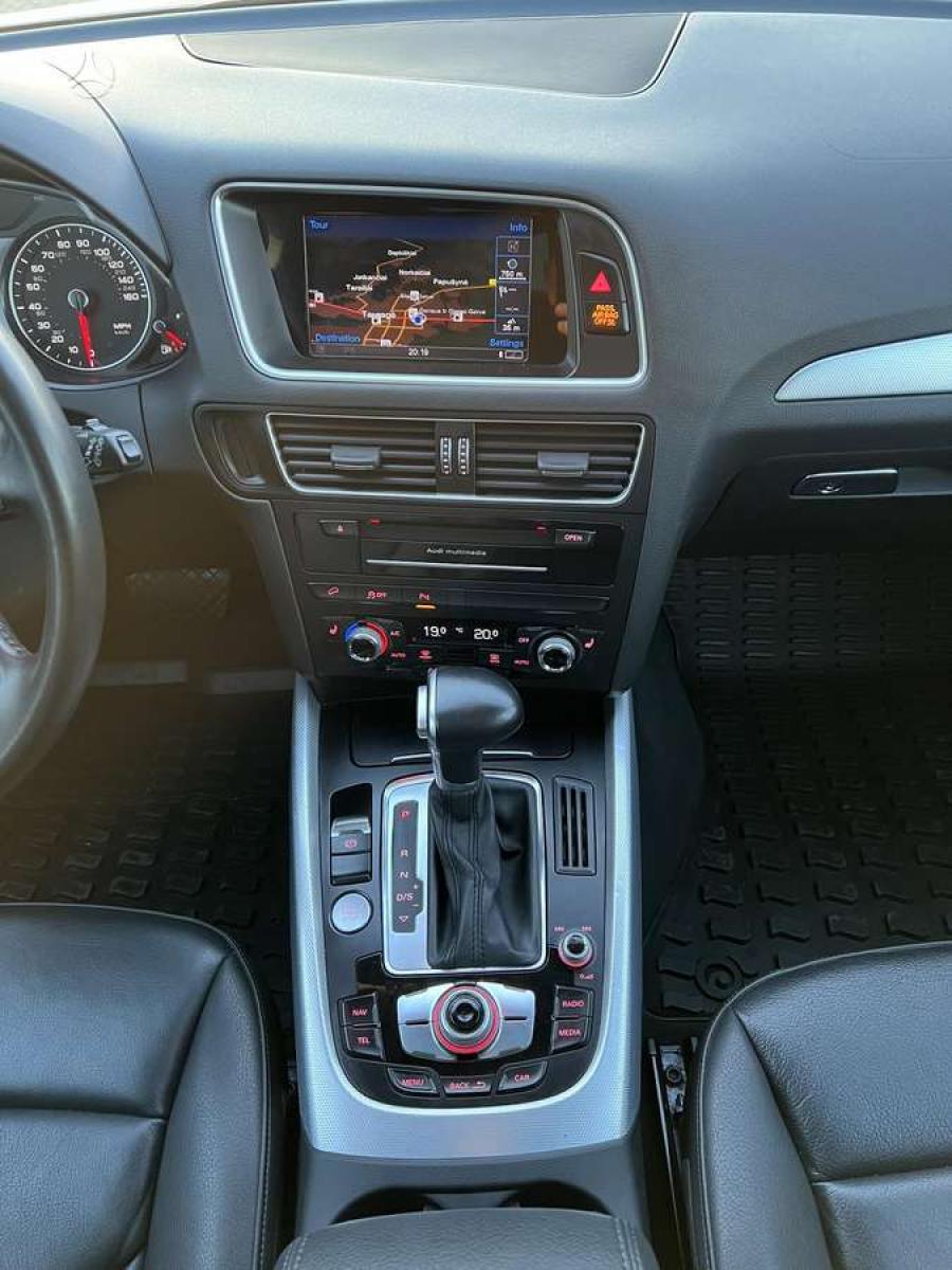 Blue Audi Q5 2015 in Taurage, with an engine capacity of 1.98 L and mileage of 118 thousand km for 13000 €, photo 8 on AUTOMOTO.COM.LV