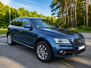 Blue Audi Q5 2015 in Klaipeda, with an engine capacity of 2.00 L and mileage of 233 thousand km for 9950 €, photo  on AUTOMOTO.COM.LV