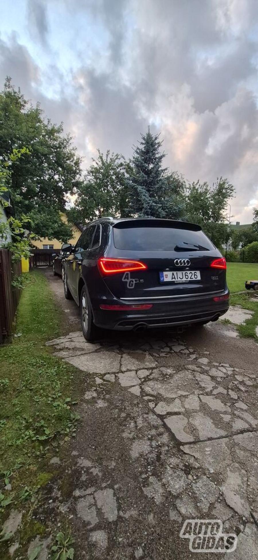 Zils Audi Q5 2015 Kretinga, ar dzinēja tilpumu 3.00 L un nobraukumu 260 tūkst. km par 9650 €, foto 5 vietnē AUTOMOTO.COM.LV