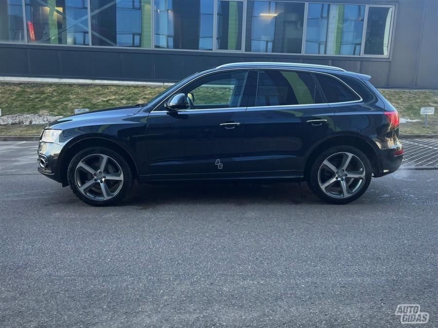 Zils Audi Q5 2016 Viļņa, ar dzinēja tilpumu 3.00 L un nobraukumu 136 tūkst. km par 15960 €, foto 13 vietnē AUTOMOTO.COM.LV