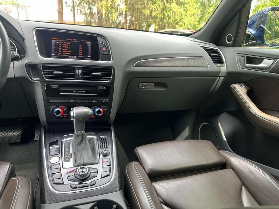 Zils Audi Q5 2016 Viļņa, ar dzinēja tilpumu 1.97 L un nobraukumu 300 tūkst. km par 13300 €, foto 24 vietnē AUTOMOTO.COM.LV