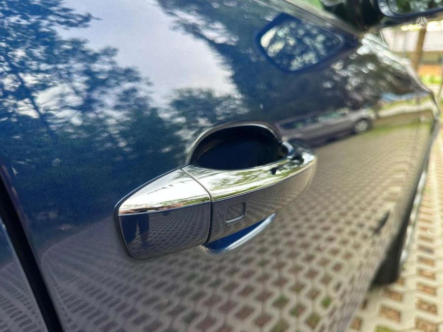 Blue Audi Q5 2016 in Vilnius, with an engine capacity of 1.97 L and mileage of 300 thousand km for 13000 €, photo 18 on AUTOMOTO.COM.LV