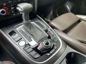 Blue Audi Q5 2016 in Vilnius, with an engine capacity of 1.97 L and mileage of 300 thousand km for 13000 €, photo 27 on AUTOMOTO.COM.LV
