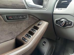 Blue Audi Q5 2016 in Vilnius, with an engine capacity of 1.97 L and mileage of 300 thousand km for 13000 €, photo 29 on AUTOMOTO.COM.LV