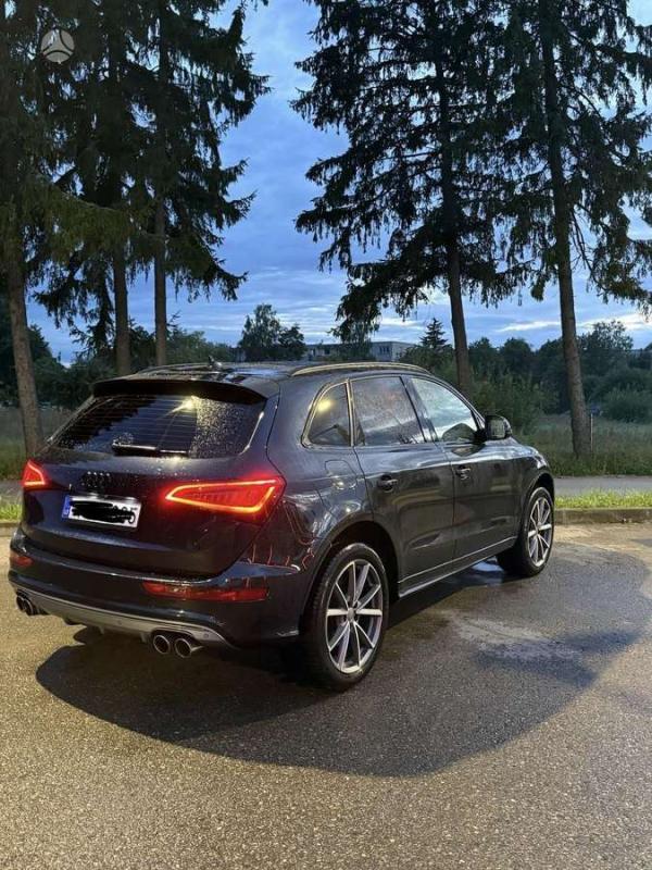 Blue Audi Q5 2016 in Ukmerge, with an engine capacity of 2.97 L and mileage of 119 thousand km for 16900 €, photo 3 on AUTOMOTO.COM.LV