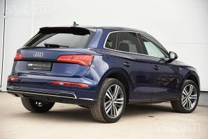 Blue Audi Q5 2017 in Tukums, with an engine capacity of 2.00 L and mileage of 169 thousand km for 24990 €, photo 6 on AUTOMOTO.COM.LV