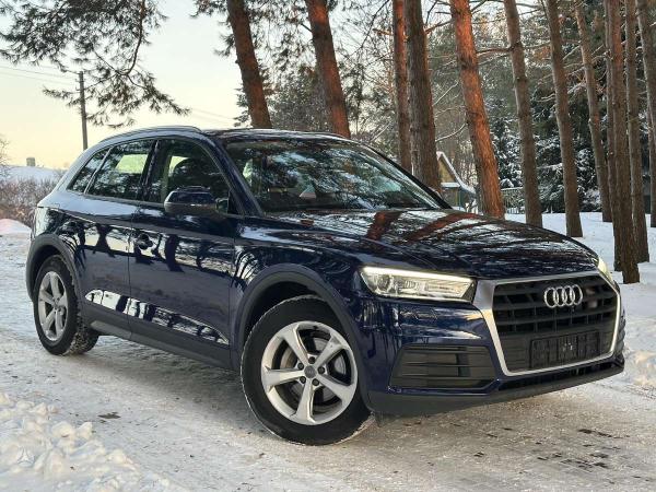 Blue Audi Q5 2017 in Utena, with an engine capacity of 1.97 L and mileage of 300 thousand km for 15800 €, photo 4 on AUTOMOTO.COM.LV