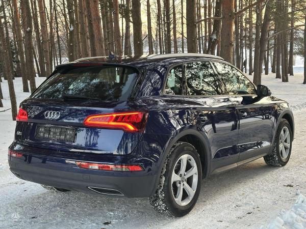 Blue Audi Q5 2017 in Utena, with an engine capacity of 1.97 L and mileage of 300 thousand km for 15800 €, photo 7 on AUTOMOTO.COM.LV