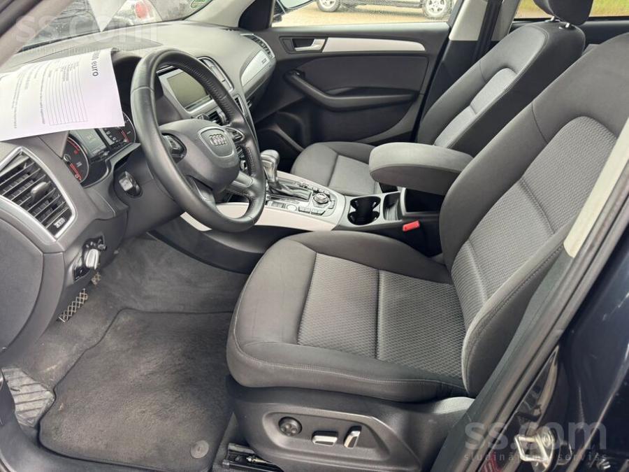 Zils Audi Q5 2017 Ogre, ar dzinēja tilpumu 2.00 L un nobraukumu 200 tūkst. km par 13880 €, foto 17 vietnē AUTOMOTO.COM.LV