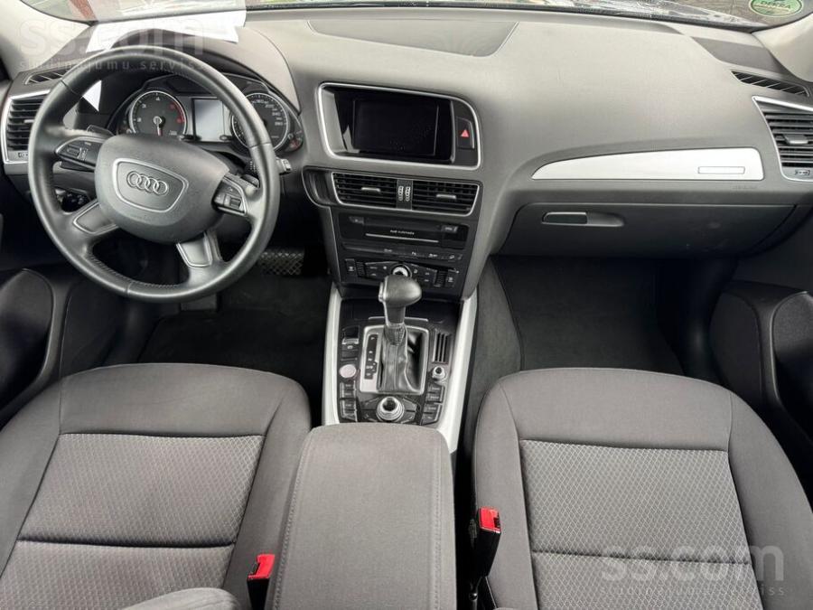 Zils Audi Q5 2017 Ogre, ar dzinēja tilpumu 2.00 L un nobraukumu 200 tūkst. km par 13880 €, foto 18 vietnē AUTOMOTO.COM.LV
