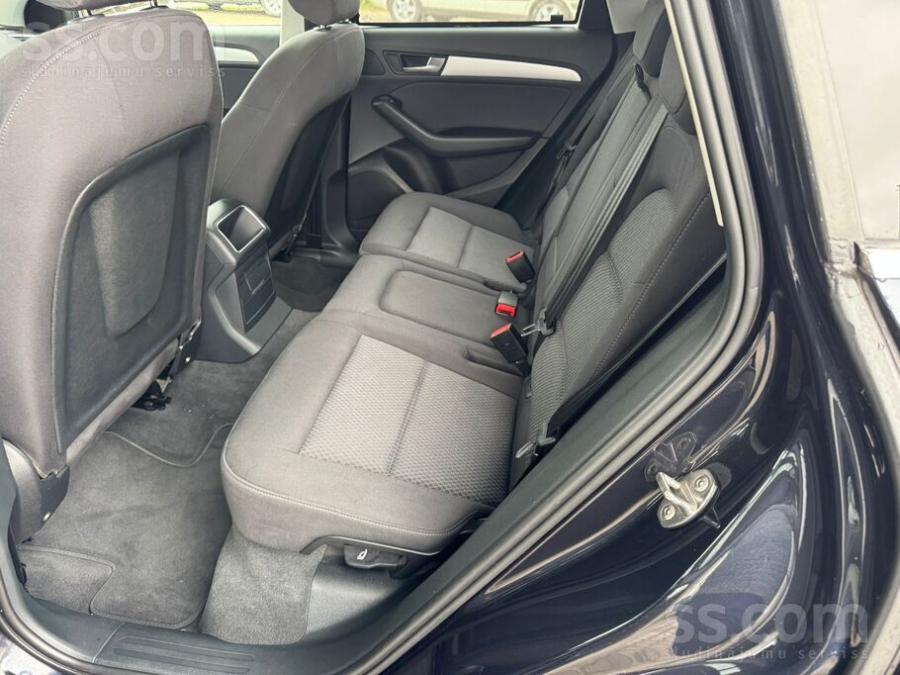 Zils Audi Q5 2017 Ogre, ar dzinēja tilpumu 2.00 L un nobraukumu 200 tūkst. km par 13880 €, foto 22 vietnē AUTOMOTO.COM.LV