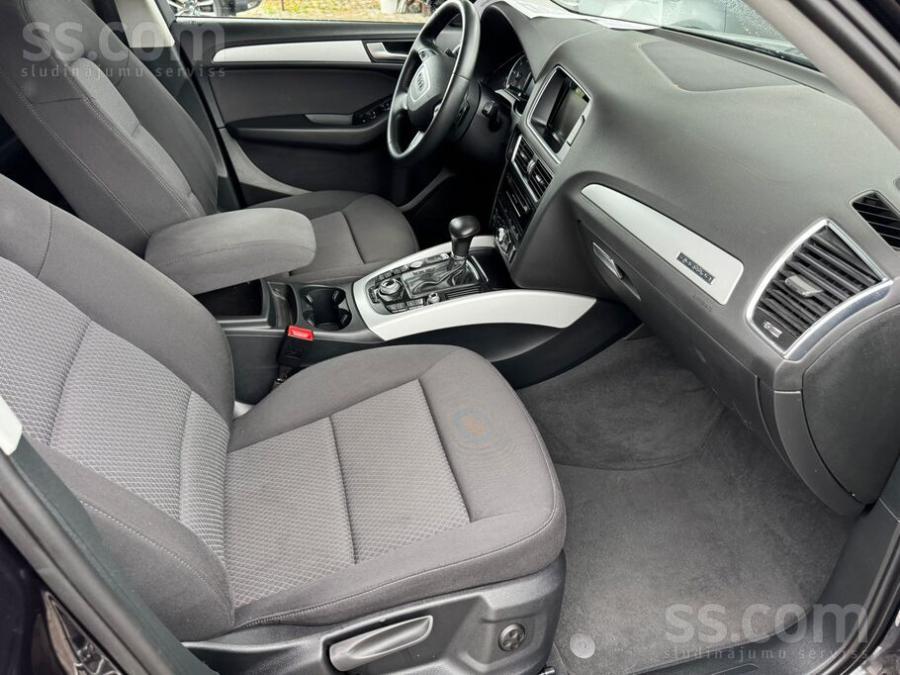 Zils Audi Q5 2017 Ogre, ar dzinēja tilpumu 2.00 L un nobraukumu 200 tūkst. km par 13880 €, foto 28 vietnē AUTOMOTO.COM.LV