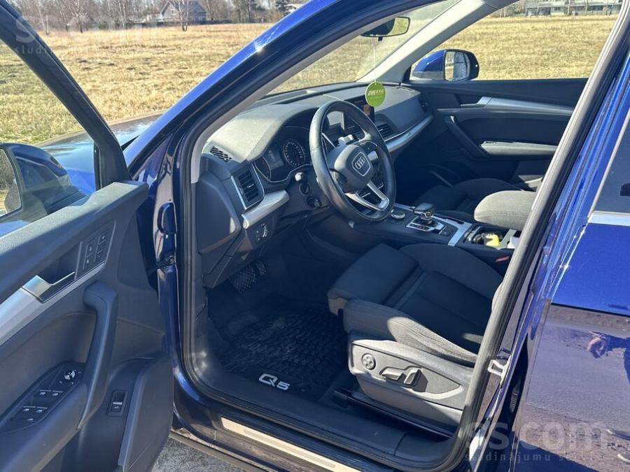 Zils Audi Q5 2017 Rīga, ar dzinēja tilpumu 2.00 L un nobraukumu 125 tūkst. km par 20500 €, foto 6 vietnē AUTOMOTO.COM.LV