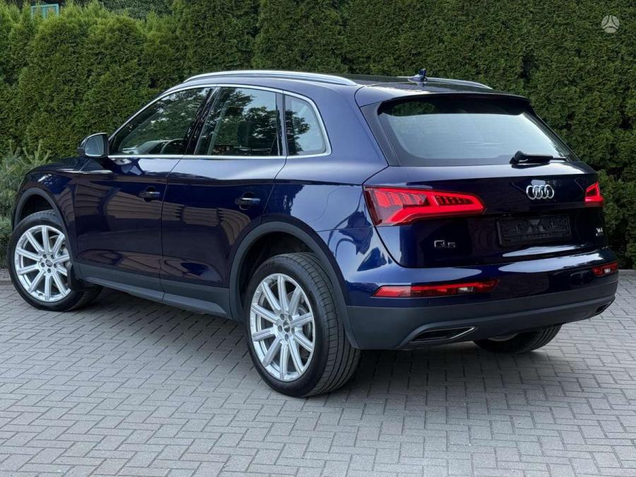 Blue Audi Q5 2017 in Jonava, with an engine capacity of 1.97 L and mileage of 226 thousand km for 18700 €, photo 12 on AUTOMOTO.COM.LV
