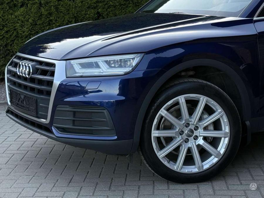 Blue Audi Q5 2017 in Jonava, with an engine capacity of 1.97 L and mileage of 226 thousand km for 18700 €, photo 15 on AUTOMOTO.COM.LV