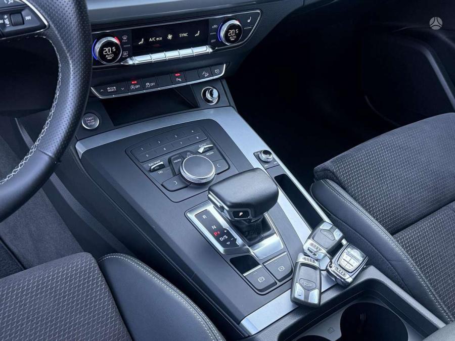 Blue Audi Q5 2017 in Jonava, with an engine capacity of 1.97 L and mileage of 226 thousand km for 18700 €, photo 37 on AUTOMOTO.COM.LV
