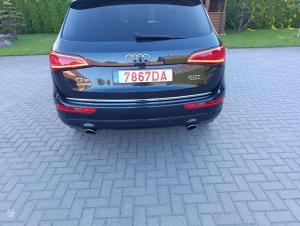 Blue Audi Q5 2017 in Plunge, with an engine capacity of 1.98 L and mileage of 195 thousand km for 12700 €, photo 9 on AUTOMOTO.COM.LV