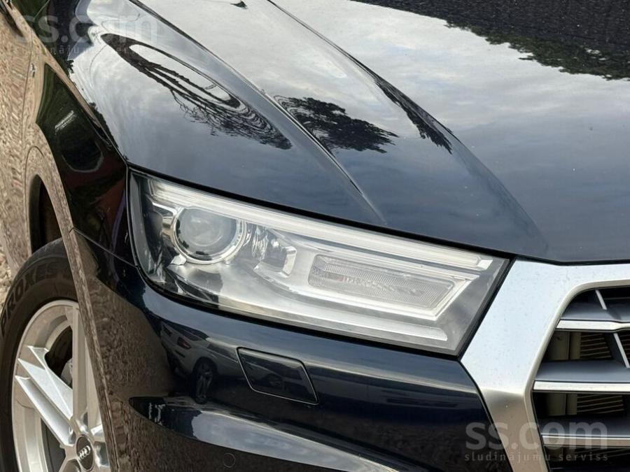 Blue Audi Q5 2017 in Riga, with an engine capacity of 2.00 L and mileage of 257 thousand km for 18500 €, photo 4 on AUTOMOTO.COM.LV