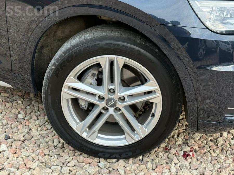 Blue Audi Q5 2017 in Riga, with an engine capacity of 2.00 L and mileage of 257 thousand km for 18500 €, photo 7 on AUTOMOTO.COM.LV