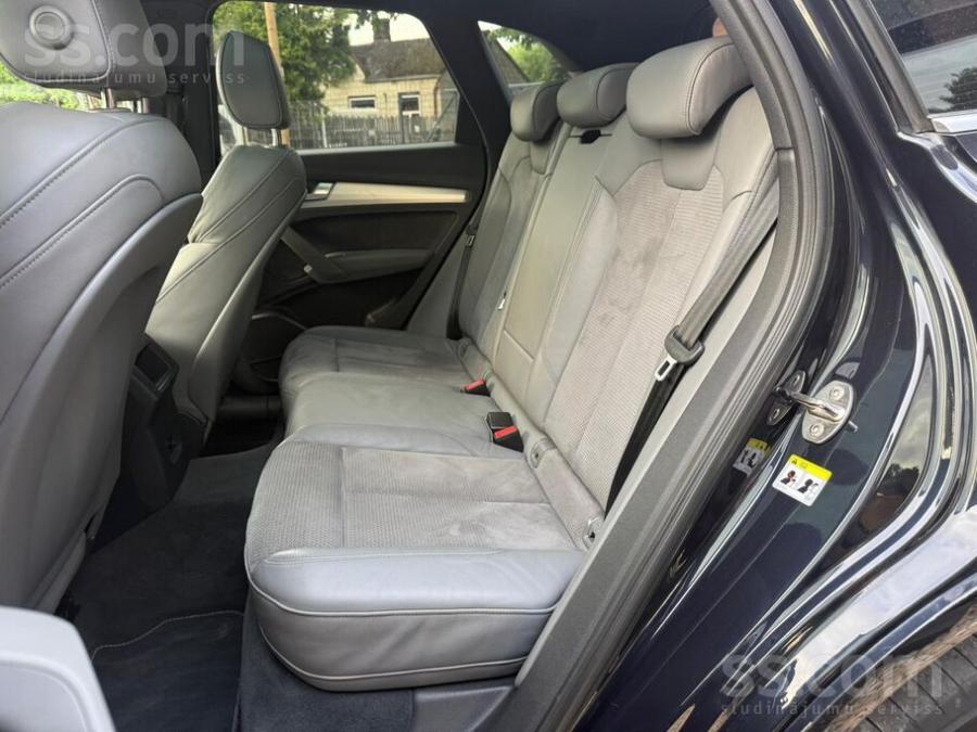 Blue Audi Q5 2017 in Riga, with an engine capacity of 2.00 L and mileage of 257 thousand km for 18500 €, photo 15 on AUTOMOTO.COM.LV