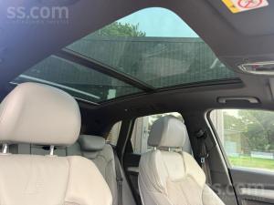 Blue Audi Q5 2017 in Riga, with an engine capacity of 2.00 L and mileage of 257 thousand km for 18500 €, photo 17 on AUTOMOTO.COM.LV