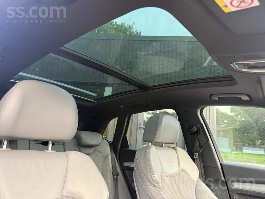 Blue Audi Q5 2017 in Riga, with an engine capacity of 2.00 L and mileage of 257 thousand km for 18500 €, photo 17 on AUTOMOTO.COM.LV