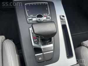 Blue Audi Q5 2017 in Riga, with an engine capacity of 2.00 L and mileage of 257 thousand km for 18500 €, photo 23 on AUTOMOTO.COM.LV