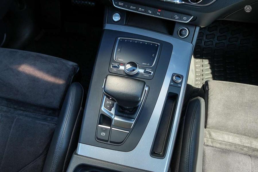 Zils Audi Q5 2017 Kauņa, ar dzinēja tilpumu 1.97 L un nobraukumu 150 tūkst. km par 24450 €, foto 22 vietnē AUTOMOTO.COM.LV