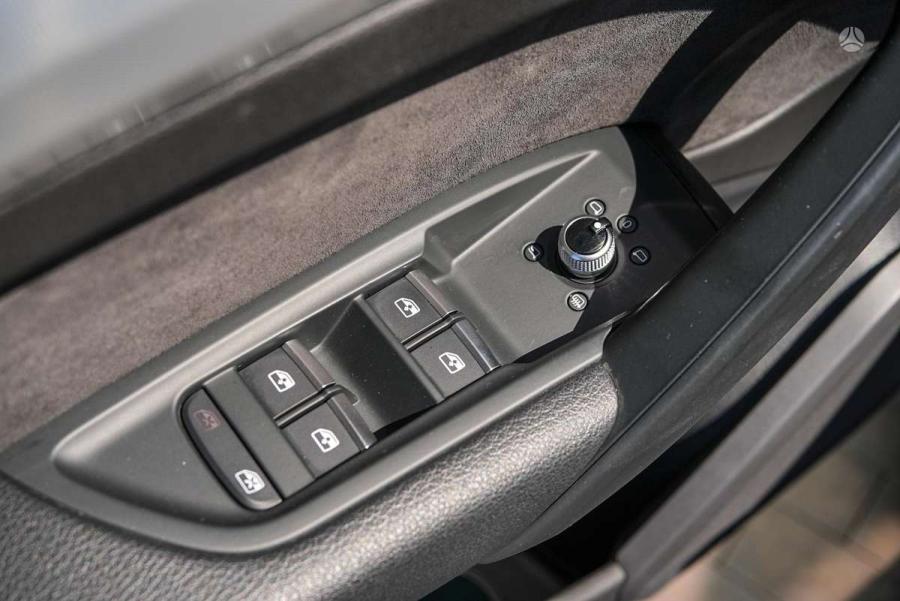Zils Audi Q5 2017 Kauņa, ar dzinēja tilpumu 1.97 L un nobraukumu 150 tūkst. km par 24450 €, foto 31 vietnē AUTOMOTO.COM.LV