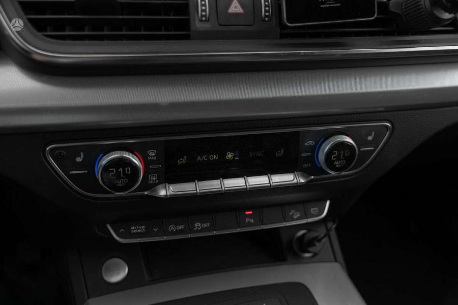Zils Audi Q5 2017 Viļņa, ar dzinēja tilpumu 2.00 L un nobraukumu 128 tūkst. km par 20950 €, foto 30 vietnē AUTOMOTO.COM.LV