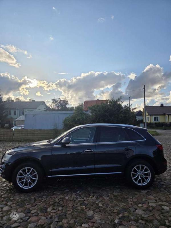 Blue Audi Q5 2017 in Kaunas, with an engine capacity of 1.99 L and mileage of 158 thousand km for 16500 €, photo 4 on AUTOMOTO.COM.LV