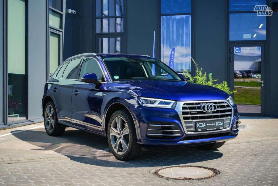 Blue Audi Q5 2017 in Kaunas, with an engine capacity of 2.00 L and mileage of 150 thousand km for 24450 €, photo 1 on AUTOMOTO.COM.LV