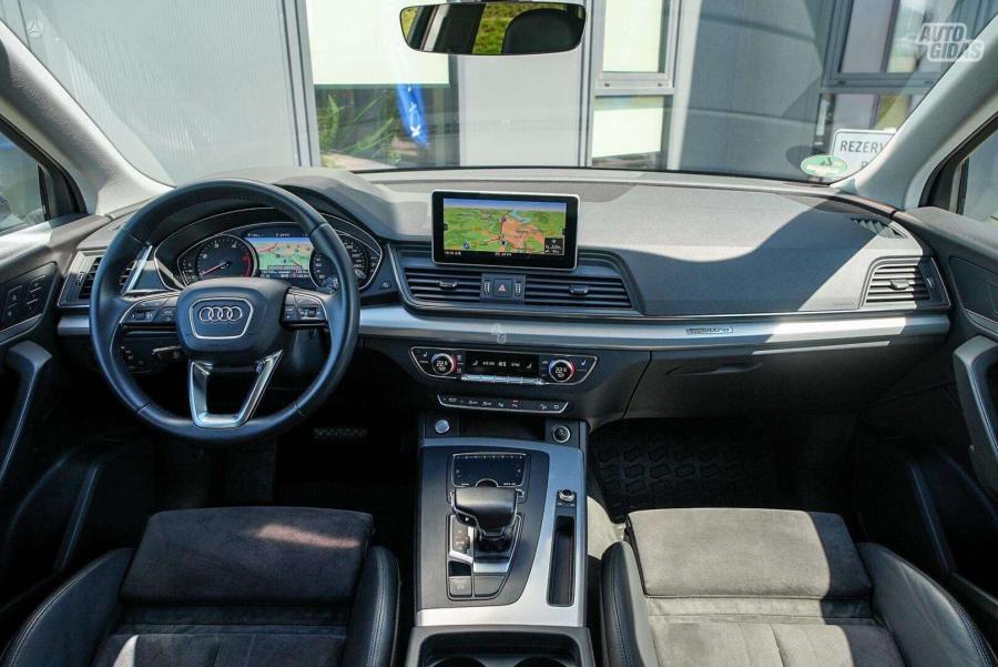 Blue Audi Q5 2017 in Kaunas, with an engine capacity of 2.00 L and mileage of 150 thousand km for 24450 €, photo 16 on AUTOMOTO.COM.LV