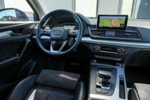 Blue Audi Q5 2017 in Kaunas, with an engine capacity of 2.00 L and mileage of 150 thousand km for 24450 €, photo 17 on AUTOMOTO.COM.LV