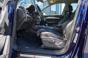 Blue Audi Q5 2017 in Kaunas, with an engine capacity of 2.00 L and mileage of 150 thousand km for 24450 €, photo 24 on AUTOMOTO.COM.LV