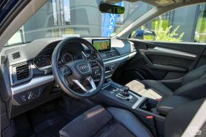 Blue Audi Q5 2017 in Kaunas, with an engine capacity of 2.00 L and mileage of 150 thousand km for 24450 €, photo 25 on AUTOMOTO.COM.LV